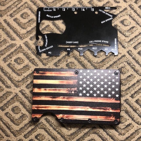 Accessories | Minimalist Wallet For Men With Edc Multitool | Poshmark